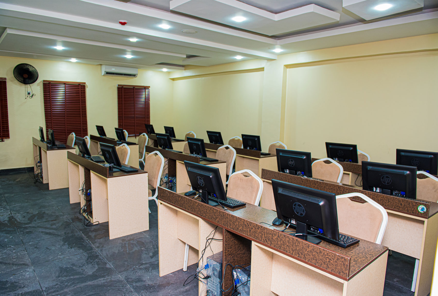 Royal Oxbridge International School – Royal Oxbridge